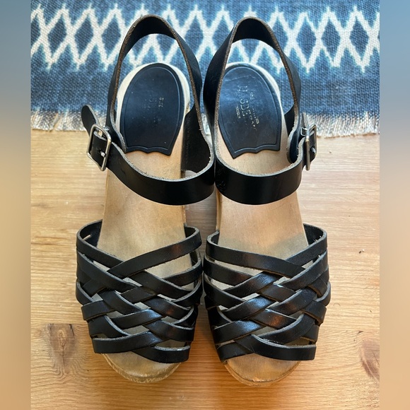 Swedish Hasbeens | Shoes | Swedish Hasbeens In Black Leather Clogs ...